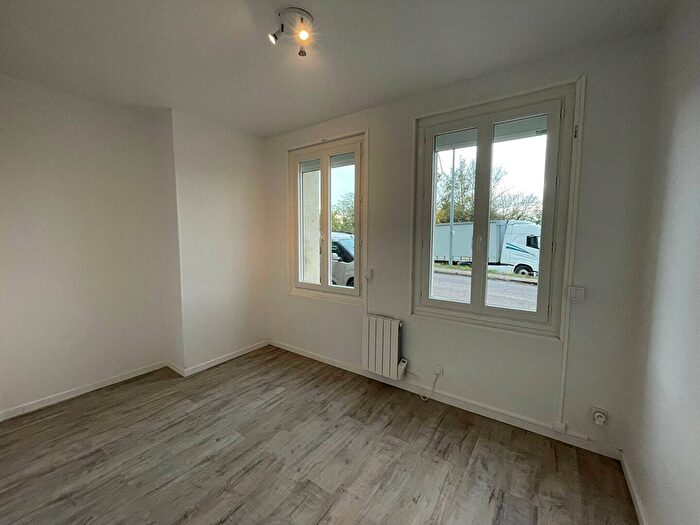 Appartement à louer - Grieu-Vallon Suisse-Saint Milaire-Mont Gargan, Rouen - 2 pièces - 1 chambre