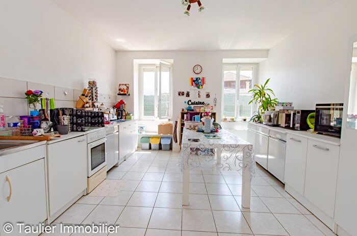 Appartement 4 pièces à Saint-Lattier, à louer