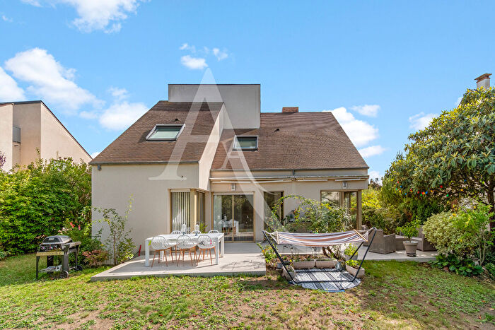 Maison à vendre - Chatou, Ouest - 7 pièces - 5 chambres