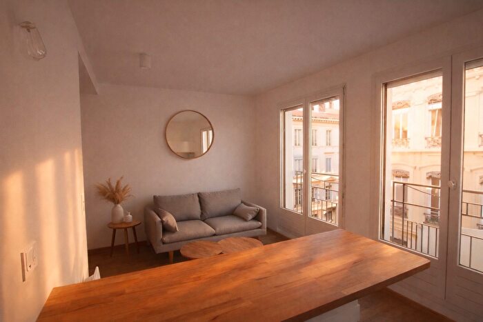 Appartement à louer - Lyon e , Bellecour, Carnot - 1 pièce - 1 chambre