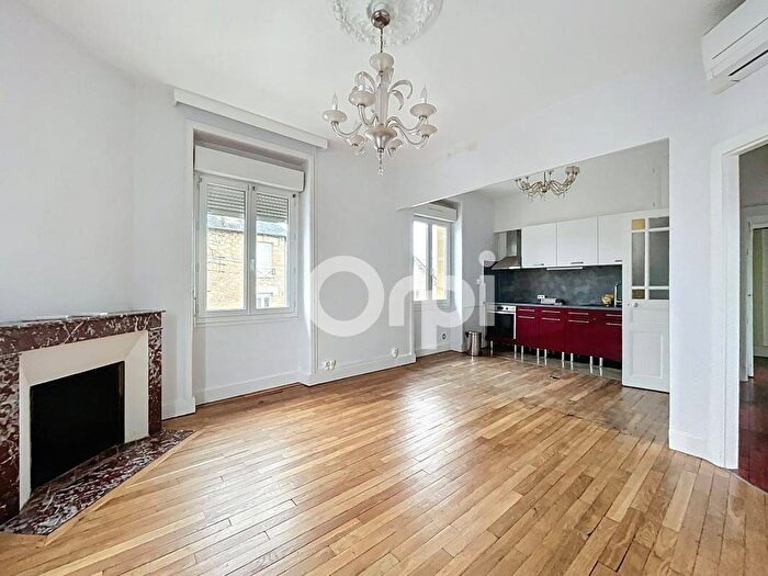 Appartement à louer - Arsonval, Brive-la-Gaillarde - 3 pièces - 2 chambres