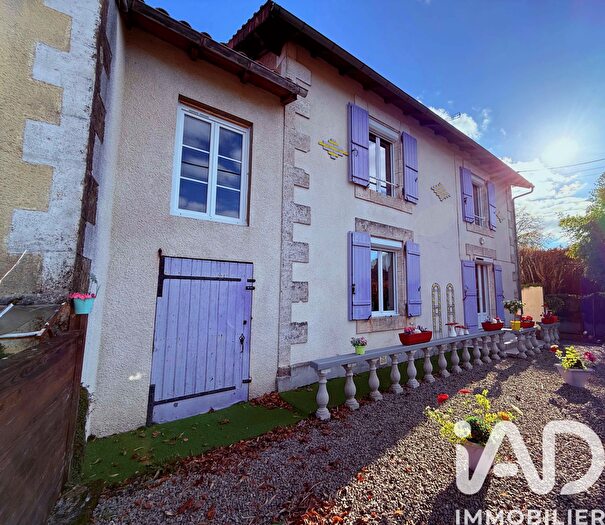 Maison à vendre - Availles-Limouzine - 6 pièces - 2 chambres
