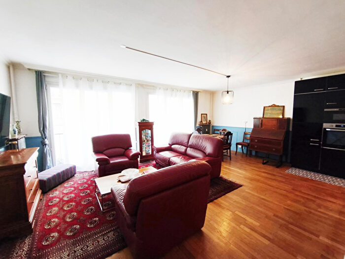 Appartement à louer - Paris e , Auteuil-Nord, Jasmin, Mirabeau - 4 pièces - 3 chambres