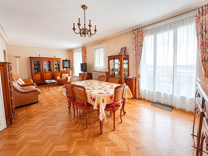 Appartement 7 pièces à Tours, Sanitas, Rotonde, à vendre