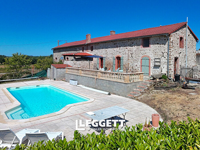 Maison à vendre - La Bazeuge - 9 pièces - 4 chambres