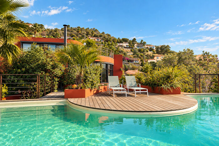 Mandelieu-la-Napoule, Capitou - Maison 6 pièces à vendre