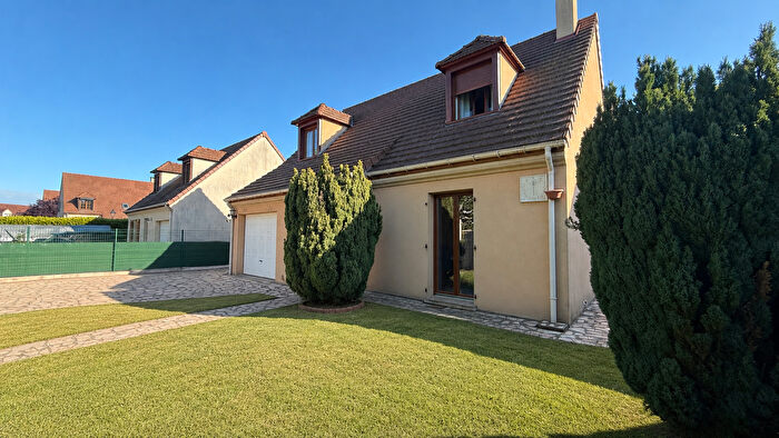 Le Coudray-Montceaux : Maison 5 pièces à vendre