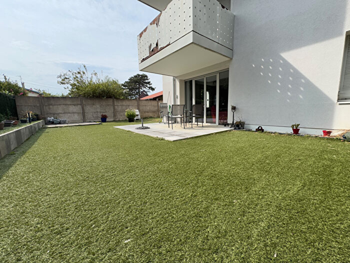 Appartement à vendre - Feyzin - 3 pièces - 2 chambres