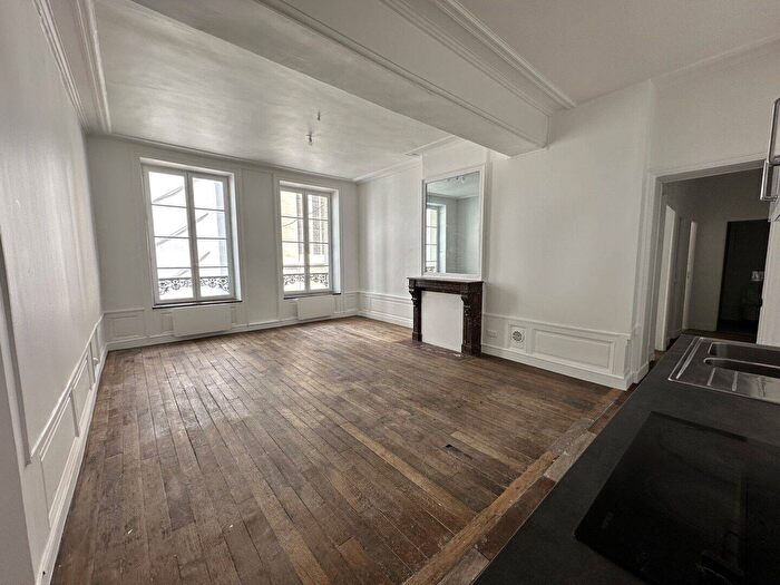 Appartement à louer - Centre Ville-Cathédrale-Marché-Grande Île-Clos Godet, Meaux - 4 pièces