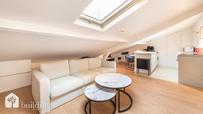 Appartement à vendre - Paris e , Batignolles, Cardinet - 2 pièces - 1 chambre