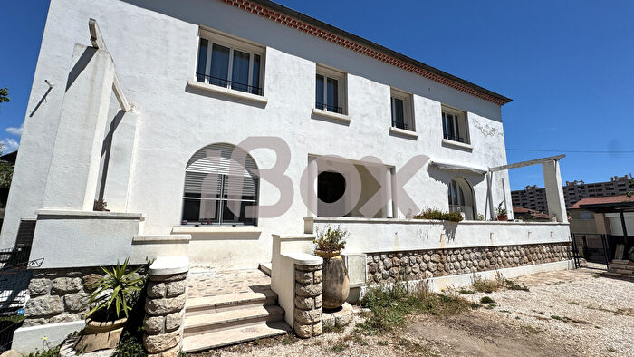Toulon, Beaulieu : Appartement 4 pièces à vendre