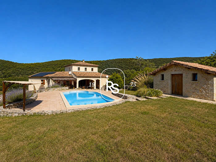 Maison 5 pièces à vendre à Saint-Maurice-d'Ibie