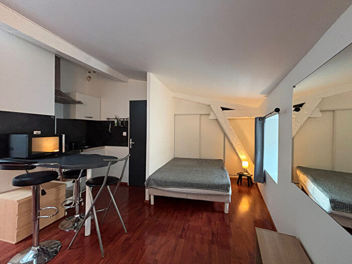 Appartement à louer - Bordeaux, Victor Hugo - 1 pièce - 1 chambre