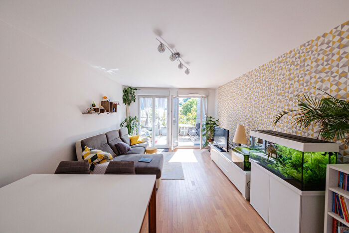 Saint-Cyr-l'École, Hôtel de ville - Appartement 4 pièces à vendre