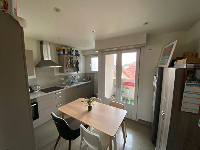 Appartement à louer - Molsheim - 3 pièces - 2 chambres