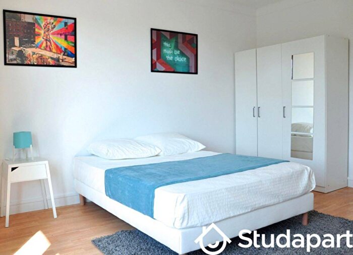 Appartement à louer - Pont du Cens-Côte dOr, Nantes - 1 pièce - 4 chambres