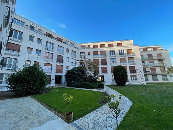 Appartement à louer - Centre Ville, Blois - 2 pièces - 1 chambre