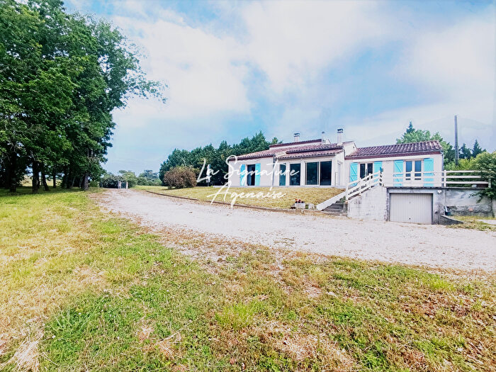 Maison à vendre - Lavardac - 8 pièces - 6 chambres