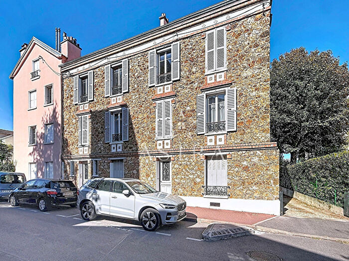 Appartement 2 pièces à vendre - Bourg-la-Reine, République