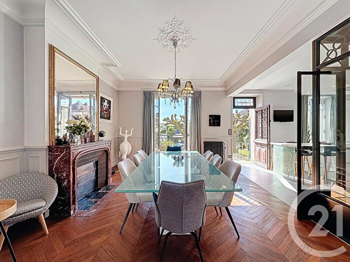 Fontainebleau, Provenceaux, Carmel : Maison 10 pièces à vendre