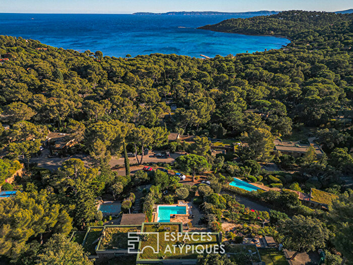 Maison à vendre - Bormes-les-Mimosas, La Favière, Le Gau, Cap-Bénet, Cabasson, Plages - 4 pièces - 3 chambres