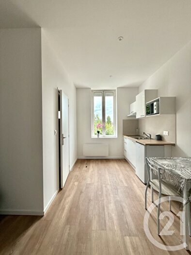 Appartement 1 pièce à Yzeure, Les Bataillots, à louer