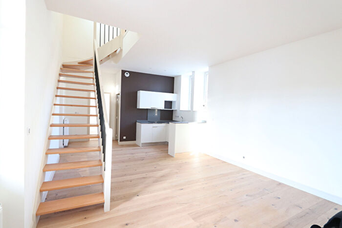 Appartement 4 pièces à Orléans, Carmes, à louer