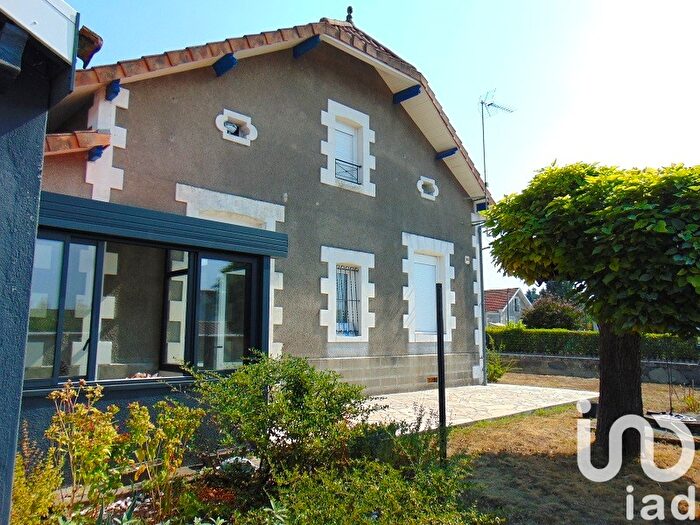 Maison à vendre - Coutras - 6 pièces - 4 chambres