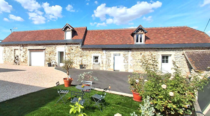 Maison 7 pièces à Azay-le-Ferron, à vendre