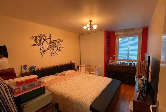 Appartement à louer - Centre, Meyzieu - 3 pièces - 2 chambres