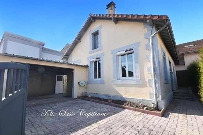 Maison à vendre - Lourdes, Centre-ville, Place Peyramale, Gare - 3 pièces - 2 chambres