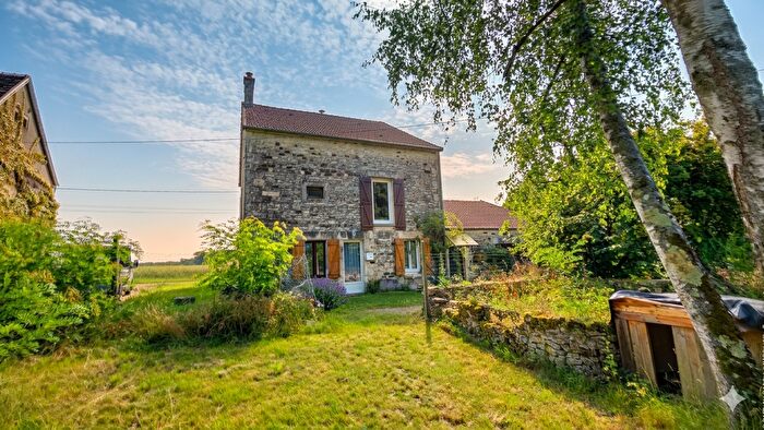Maison à vendre - Courson-les-Carrières - 4 pièces - 3 chambres