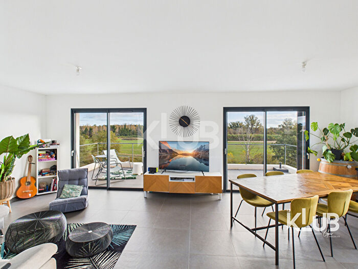 Maison à vendre - Aléria - 5 pièces - 4 chambres