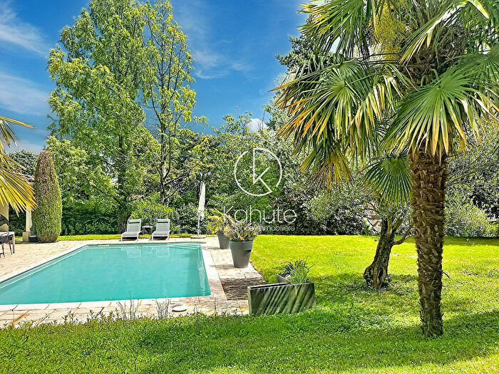 Saint-Cyr-au-Mont-d'Or : Maison 8 pièces à vendre