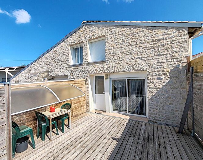 Maison à vendre - Angliers - 2 pièces - 1 chambre