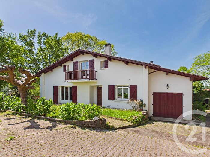 Maison à vendre - Larressore - 6 pièces - 5 chambres