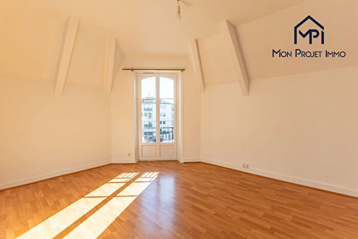 Appartement à louer - Laval - 4 pièces - 3 chambres
