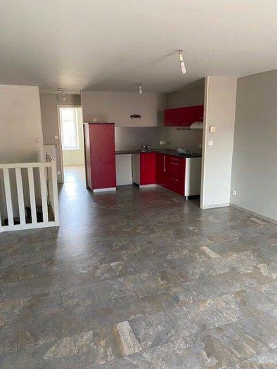 La Ville, Cours - Appartement 4 pièces à louer