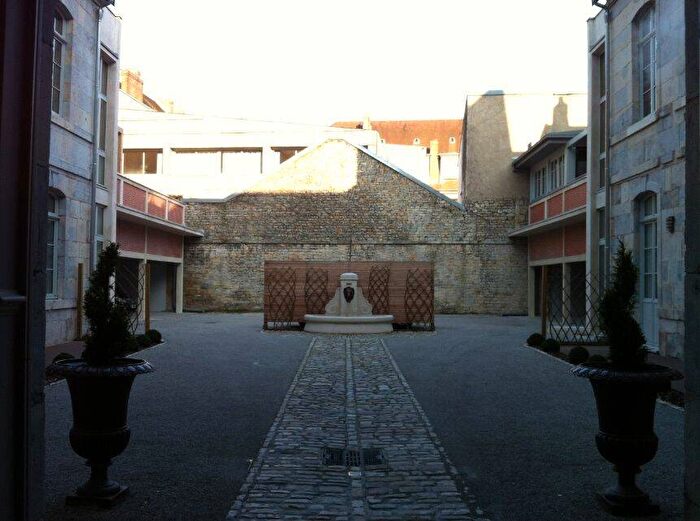 Appartement à louer - Centre, Chapelle des Buis, Besancon - 3 pièces - 2 chambres