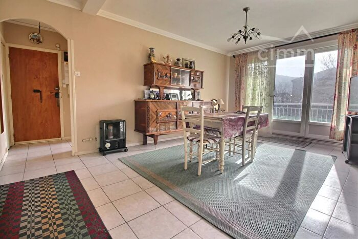 Appartement à vendre - Laveyron - 4 pièces - 3 chambres