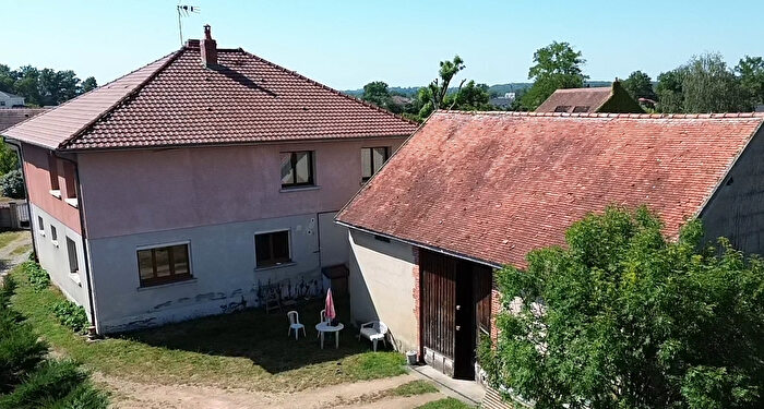 Charmeil - Maison 7 pièces à vendre