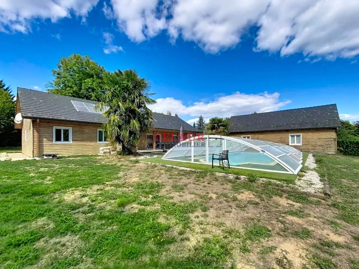 Maison 7 pièces à vendre à Perpezac-le-Noir
