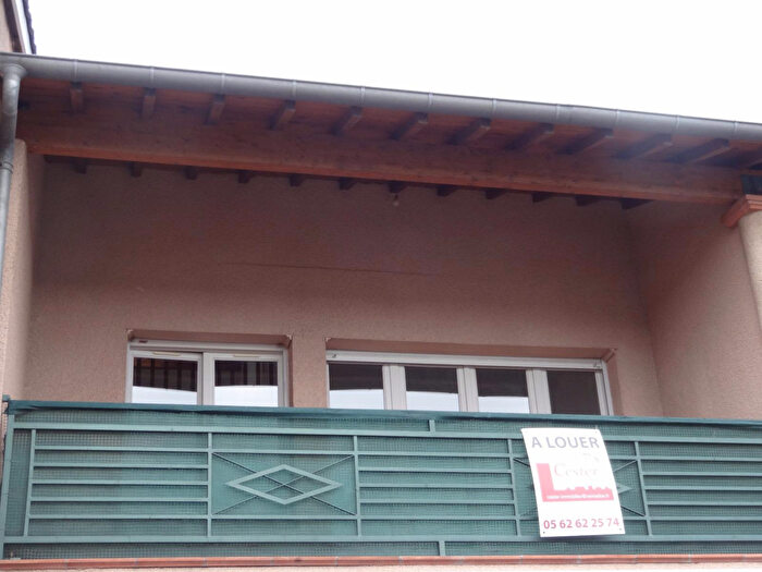 Appartement à louer - LIsle-Jourdain - 3 pièces - 2 chambres