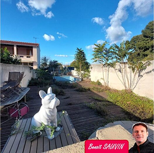 Maison à vendre - Marseille e , Les Arnavaux - 5 pièces - 4 chambres