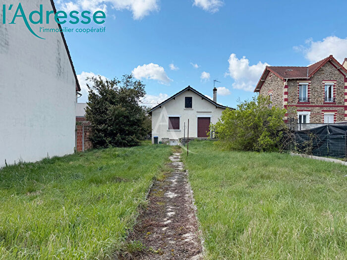 Maison à vendre - Noisy-le-Grand, Sud - 2 pièces - 1 chambre