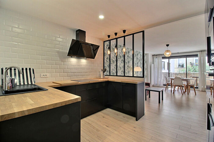 Appartement à louer - Montpellier, Gambetta - 2 pièces - 1 chambre