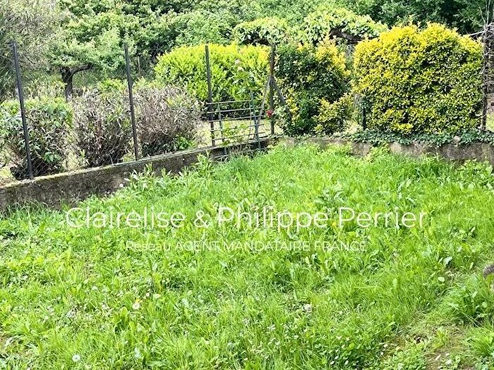 Maison à vendre - Salernes - 5 pièces - 3 chambres