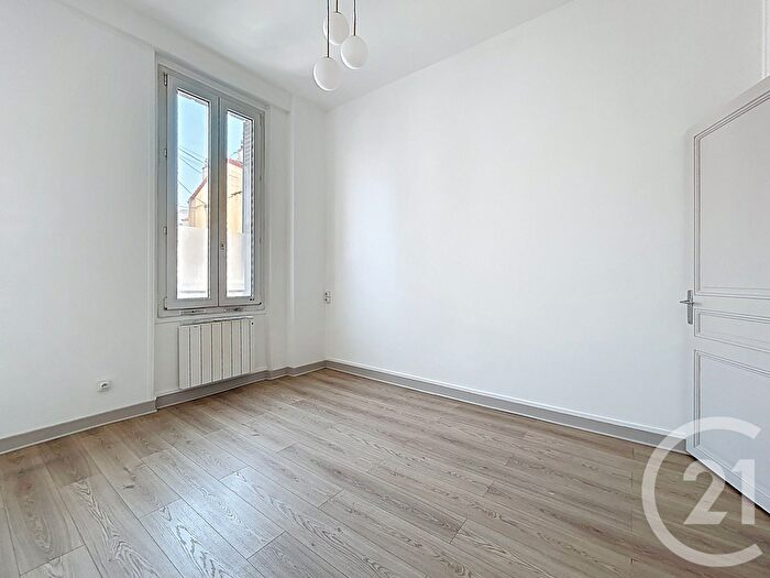 Ivry-sur-Seine, Louis Bertrand, Mirabeau, Semard : Appartement 2 pièces à vendre