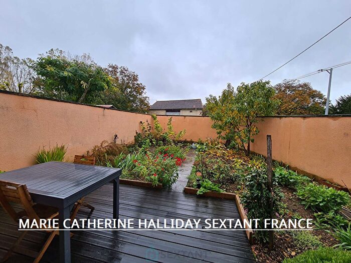 Maison à vendre - Douzillac - 5 pièces - 3 chambres