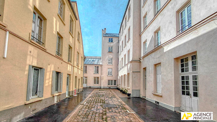 Appartement 2 pièces à Versailles, Notre Dame, à vendre
